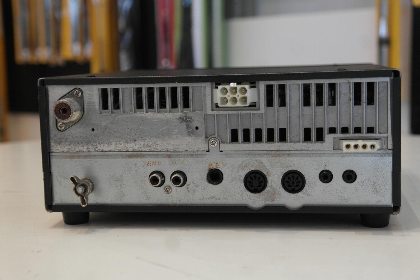 Second Hand Icom IC-707 HF Transceiver with FM Option | Radioworld UK