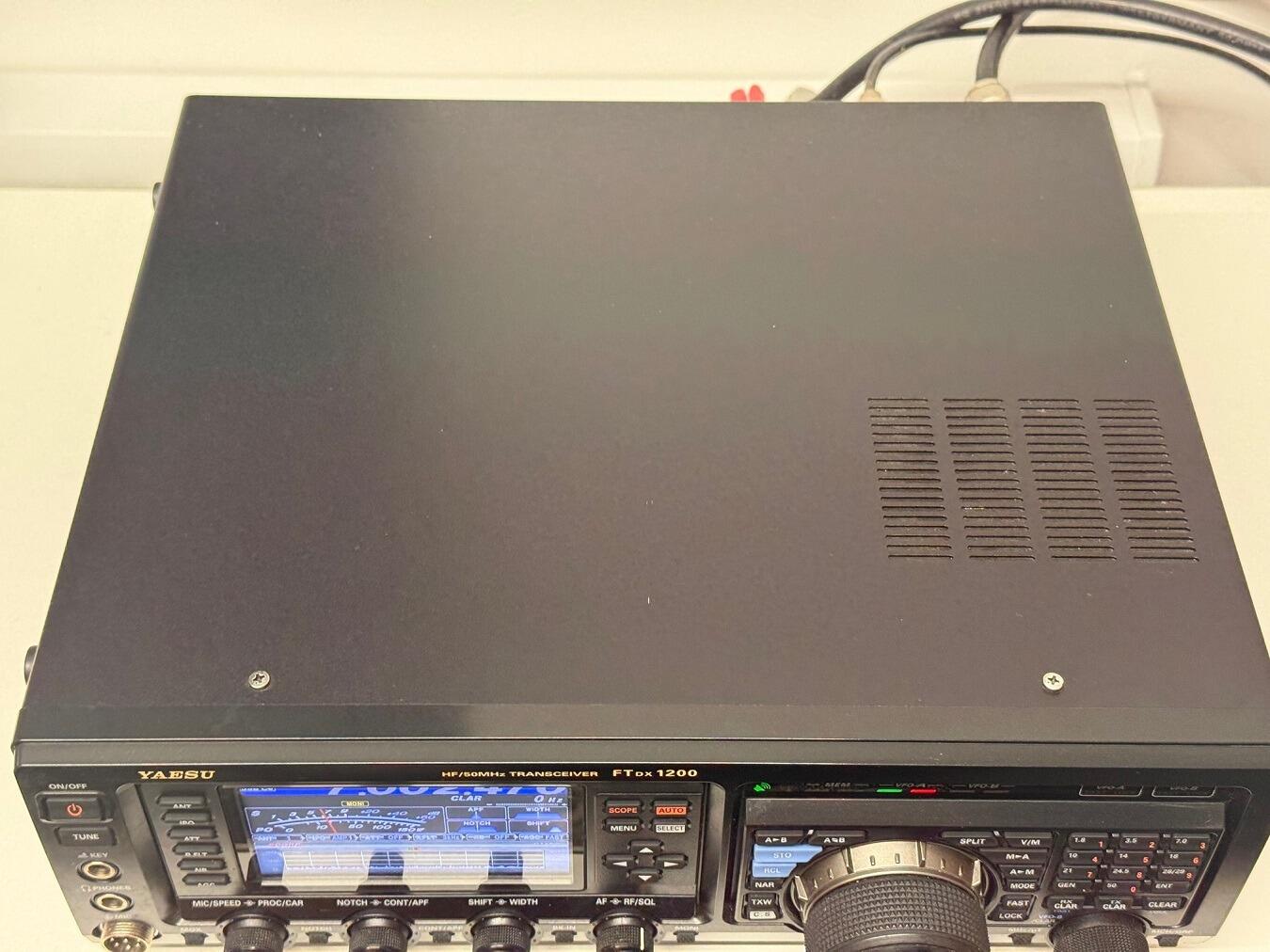 Second Hand Yaesu FTDX1200 HF Transceiver – Wide Banded + Scope Board ...