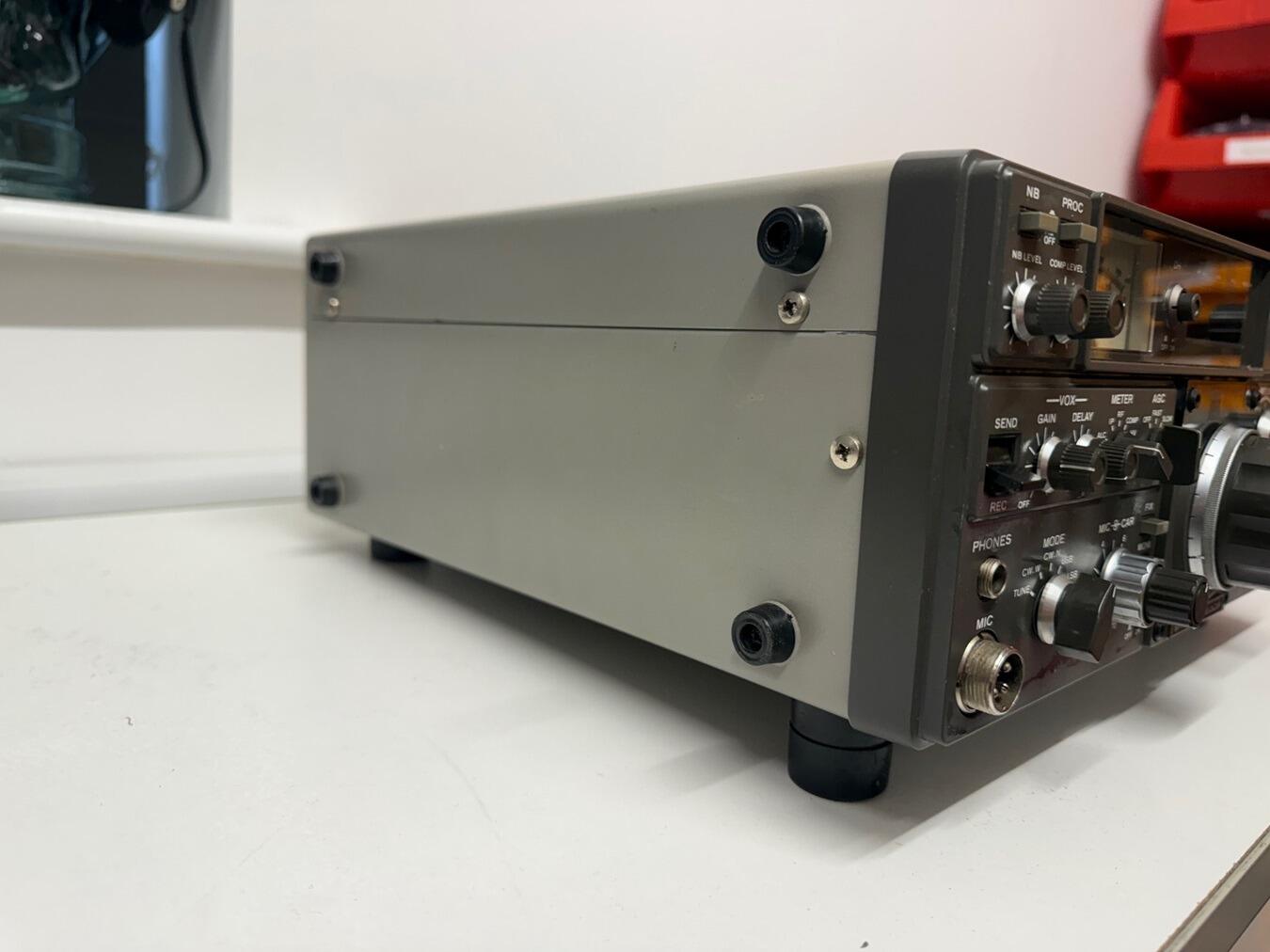 Second Hand Trio TS-830S Vintage HF Transceiver – Radioworld UK