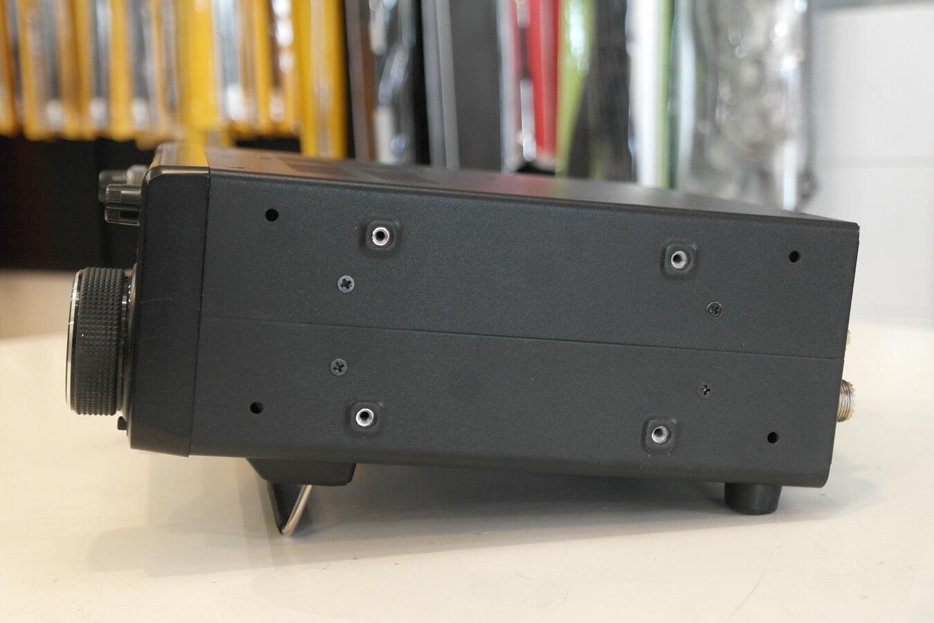 Second Hand Icom IC-7300 HF/50 MHz/70 MHz SDR Transceiver | Radioworld UK