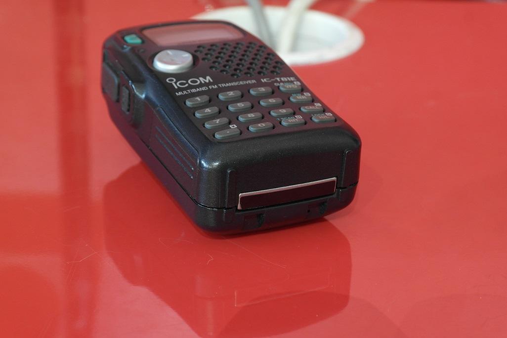 Second Hand Icom IC-T81E Quad Band Handheld Transceiver