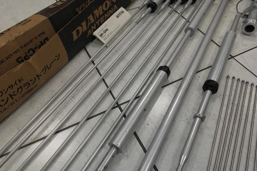 Second Hand Diamond CP-5H (40m/20m/15m/10m/6m) Base Antenna