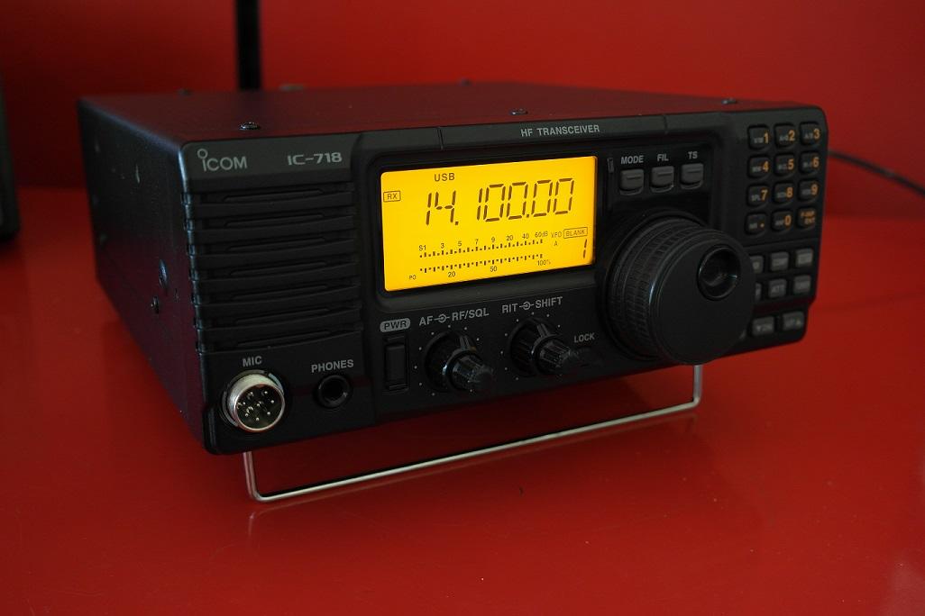 Second Hand Icom IC-718 HF SSB CW Transceiver