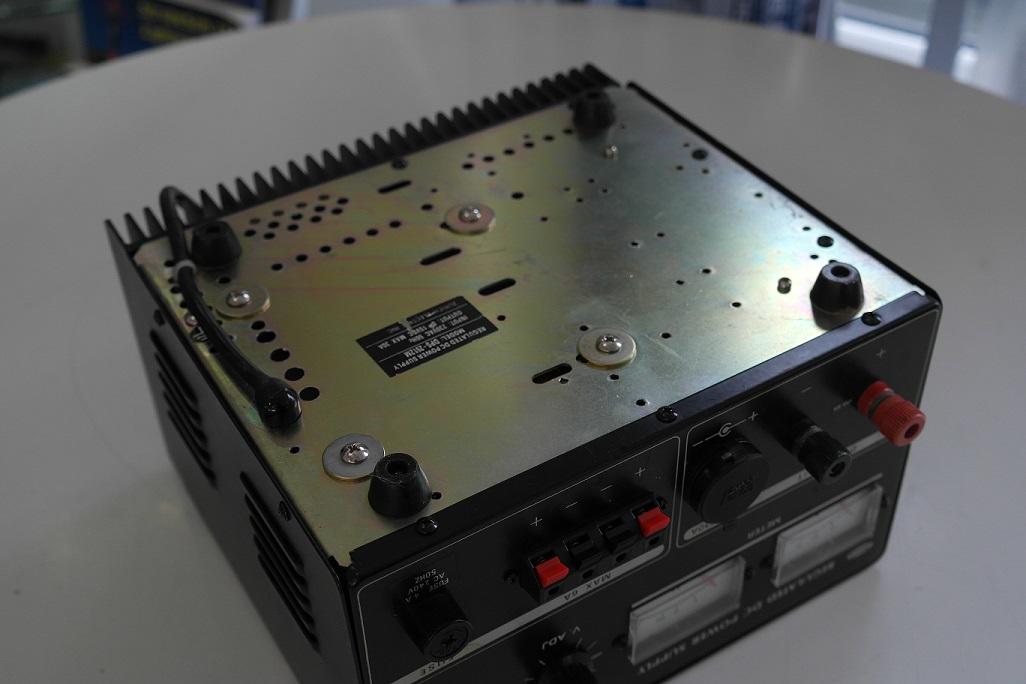 Second Hand Zurich DPS-2512M 20 Amp Power Supply - Radioworld