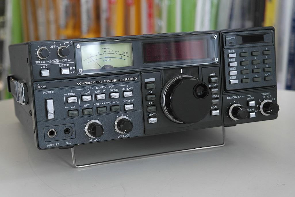 Second Hand Icom IC-R7000 VHF UHF Communications Receiver with HF ...