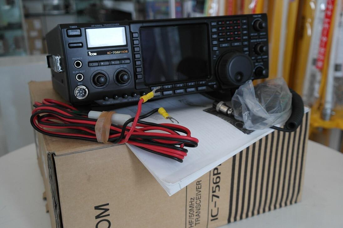 Second Hand Icom IC-756ProII Transceiver With Band Scope - RW UK