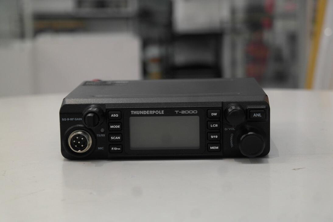 Second Hand Thunderpole T-2000 Mobile CB Radio FM/AM