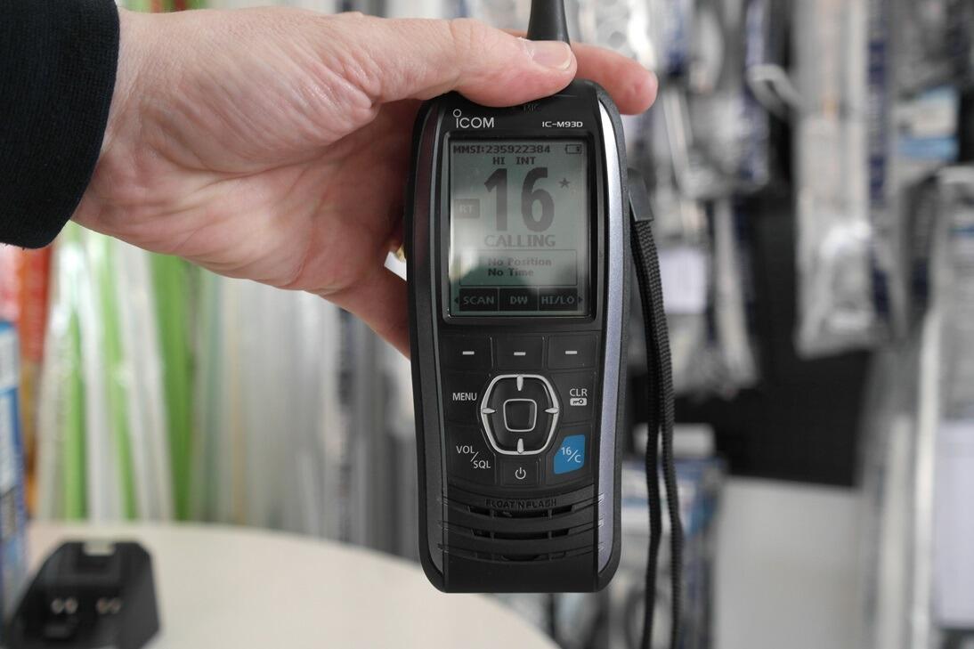 Second Hand Icom IC-M93D GPS Marine VHF/DSC Handheld - Radioworld UK