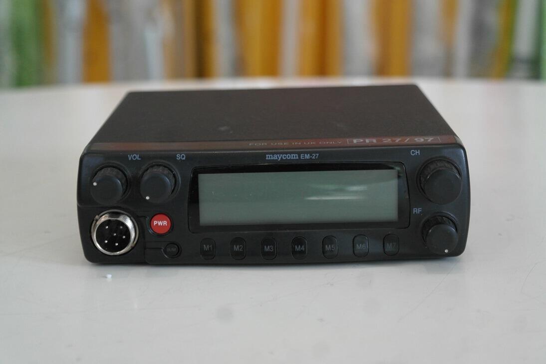 Second Hand Maycom EM-27 CB Transceiver a compact and reliable ...