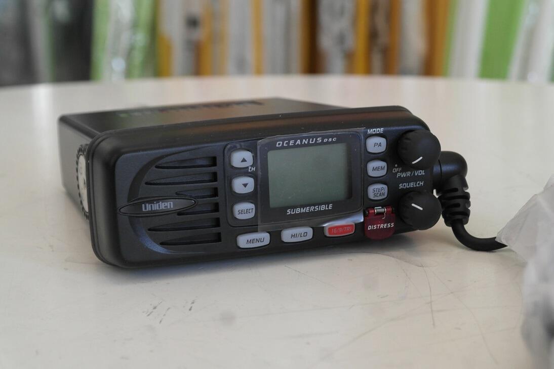 Second Hand Uniden Oceanus DSC Fixed Mount VHF Marine Radio - Radioworld UK