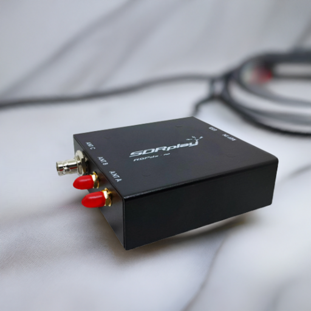 RSPdx-R2 features a multi-antenna port with 14-bit SD capability ...
