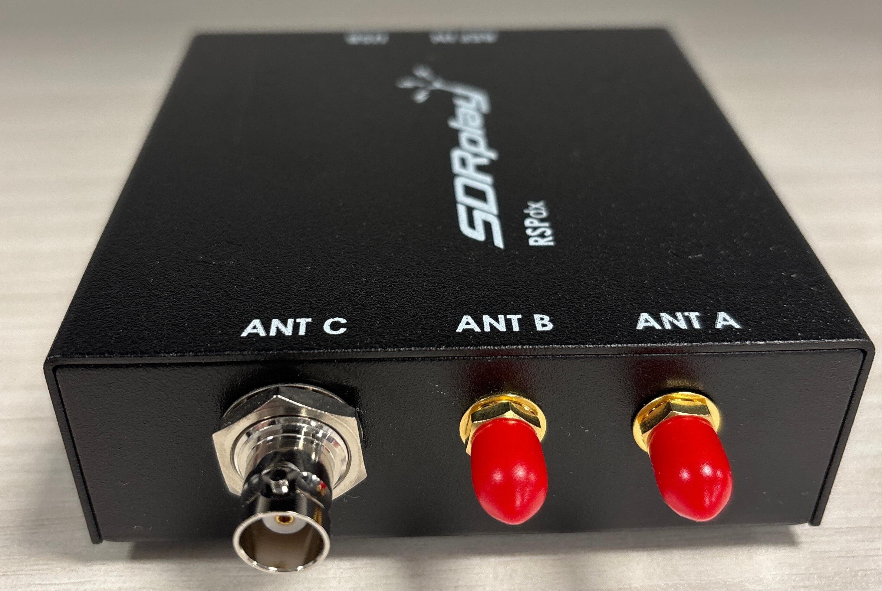 Second Hand SDRplay RSPdx Wide Coverage SDR Receiver - Radioworld UK