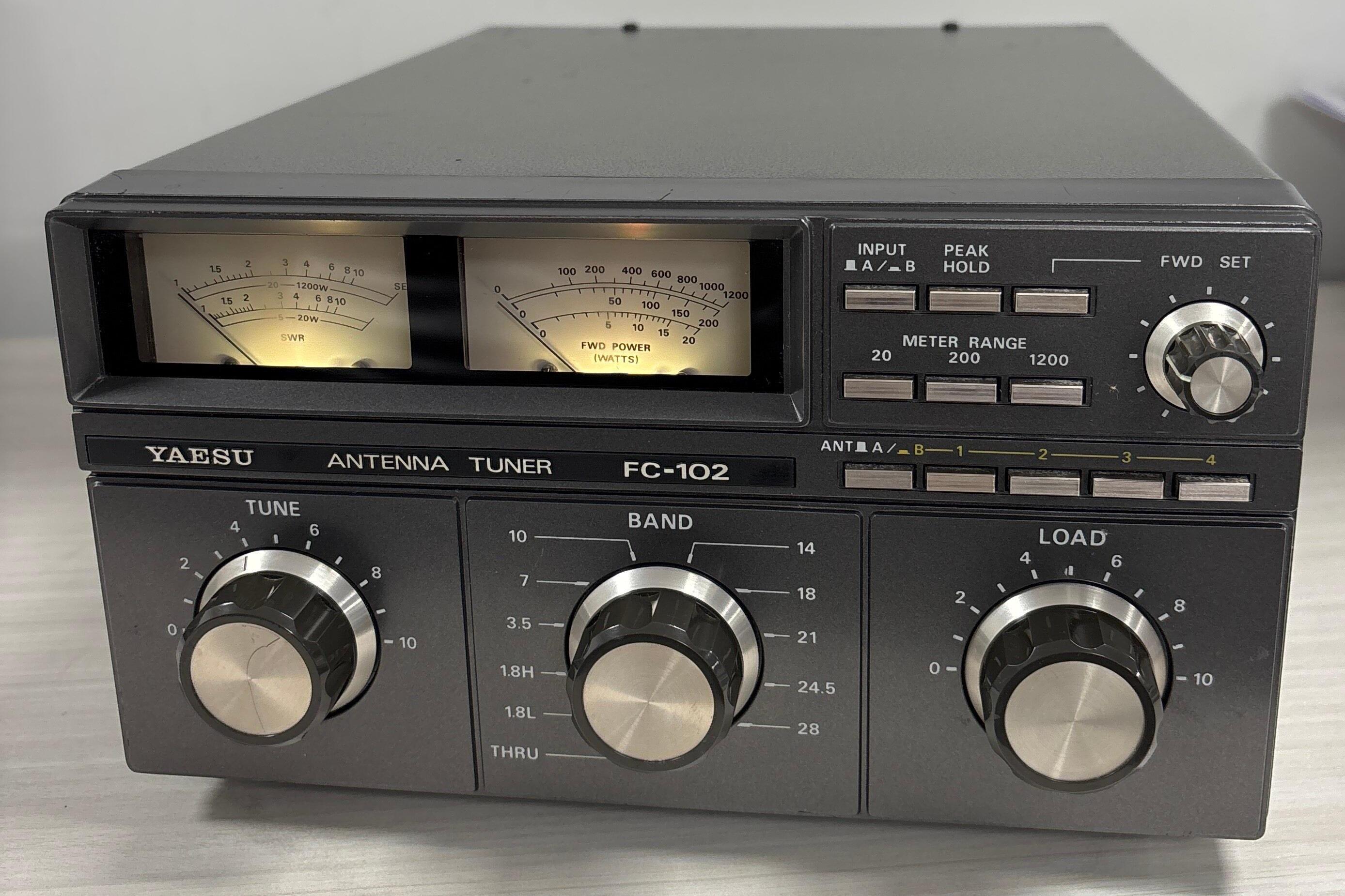 Second Hand Yaesu FC-102 Manual Antenna Tuner up to 1.2 KW - Radioworld UK