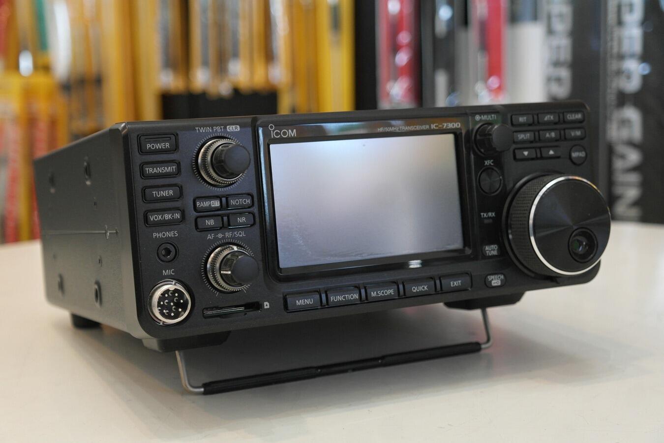 Second Hand Icom IC-7300 SDR HF/50MHz Transceiver with Touchscreen | UK