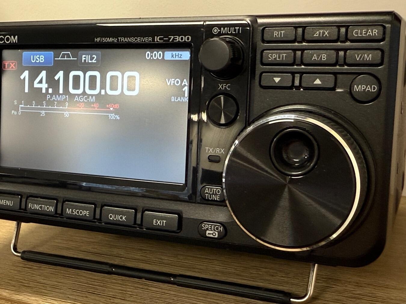 Second Hand Icom IC-7300 HF/50MHz SDR Transceiver – Radioworld UK
