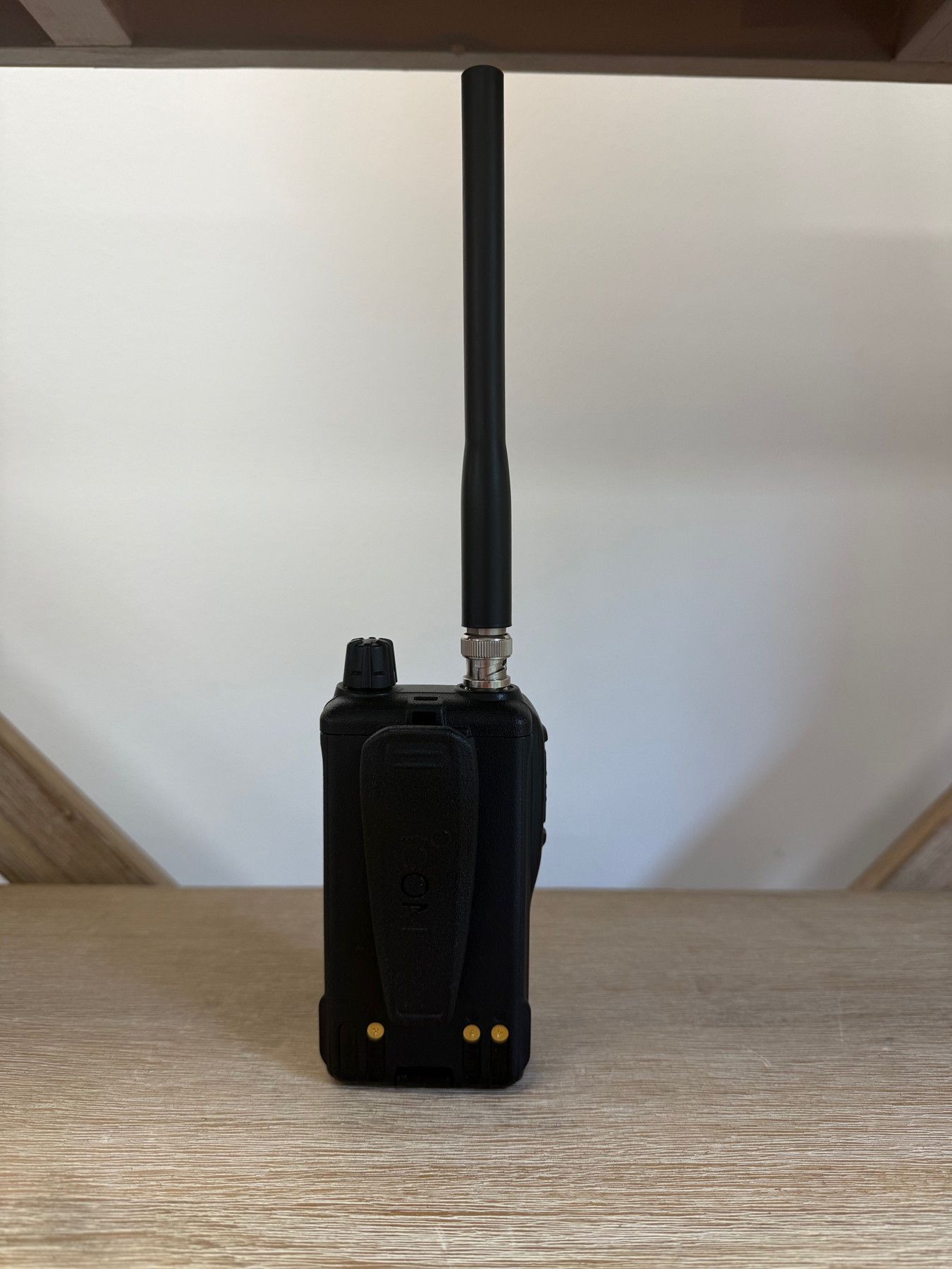 Second Hand Icom IC-V80E VHF FM Transceiver – Radioworld UK