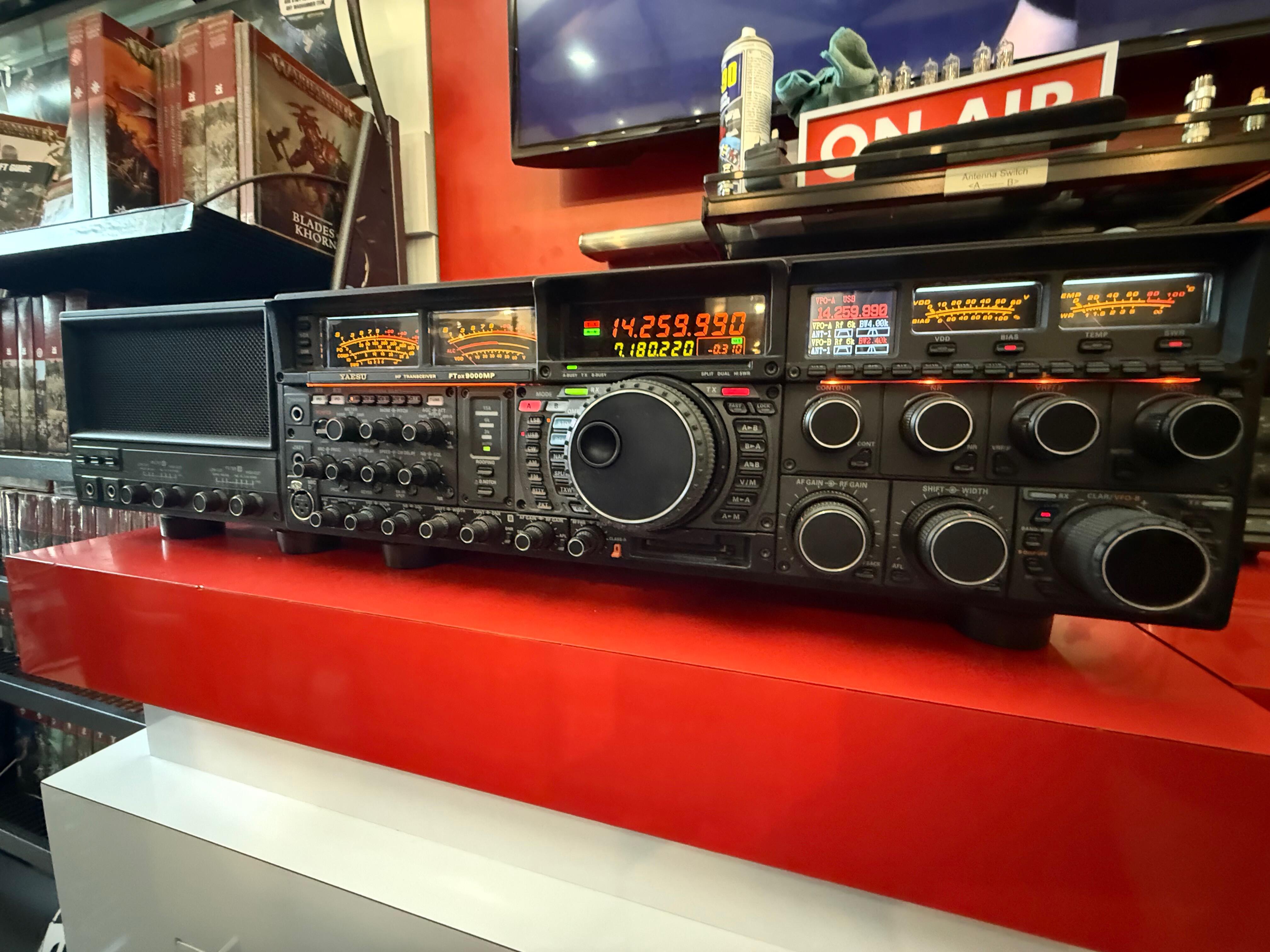 Second Hand Yaesu FTDX9000MP HF Transceiver – Radioworld UK