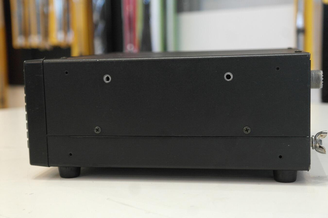 Second Hand Icom IC-707 HF Transceiver with FM Option | Radioworld UK
