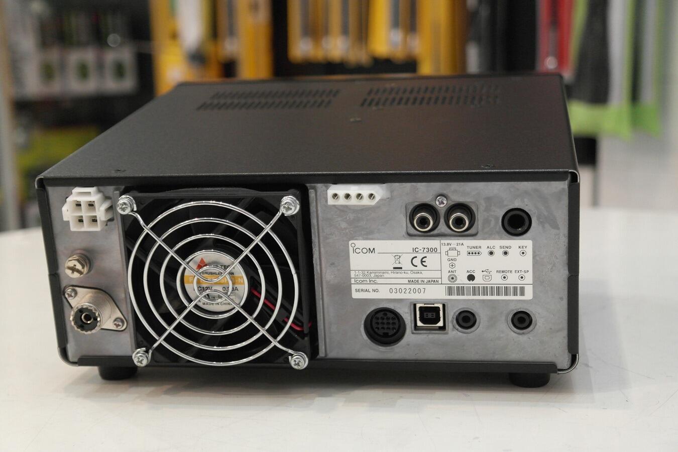 Second Hand Icom IC-7300 HF / 50 MHz / 70 MHz SDR Transceiver ...
