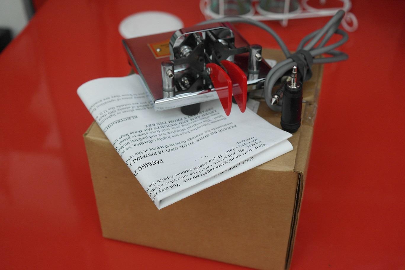 Second Hand Vibroplex Deluxe Chrome Square Racer Morse Key - RW UK