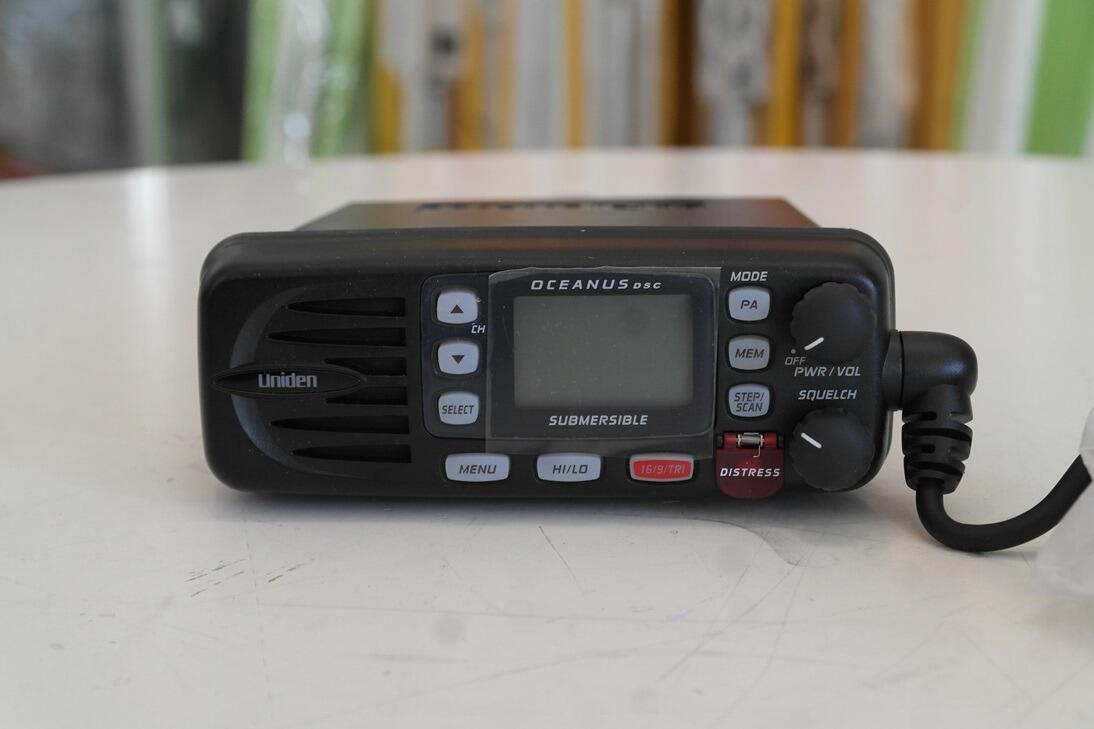 Second Hand Uniden Oceanus DSC Fixed Mount VHF Marine Radio - Radioworld UK