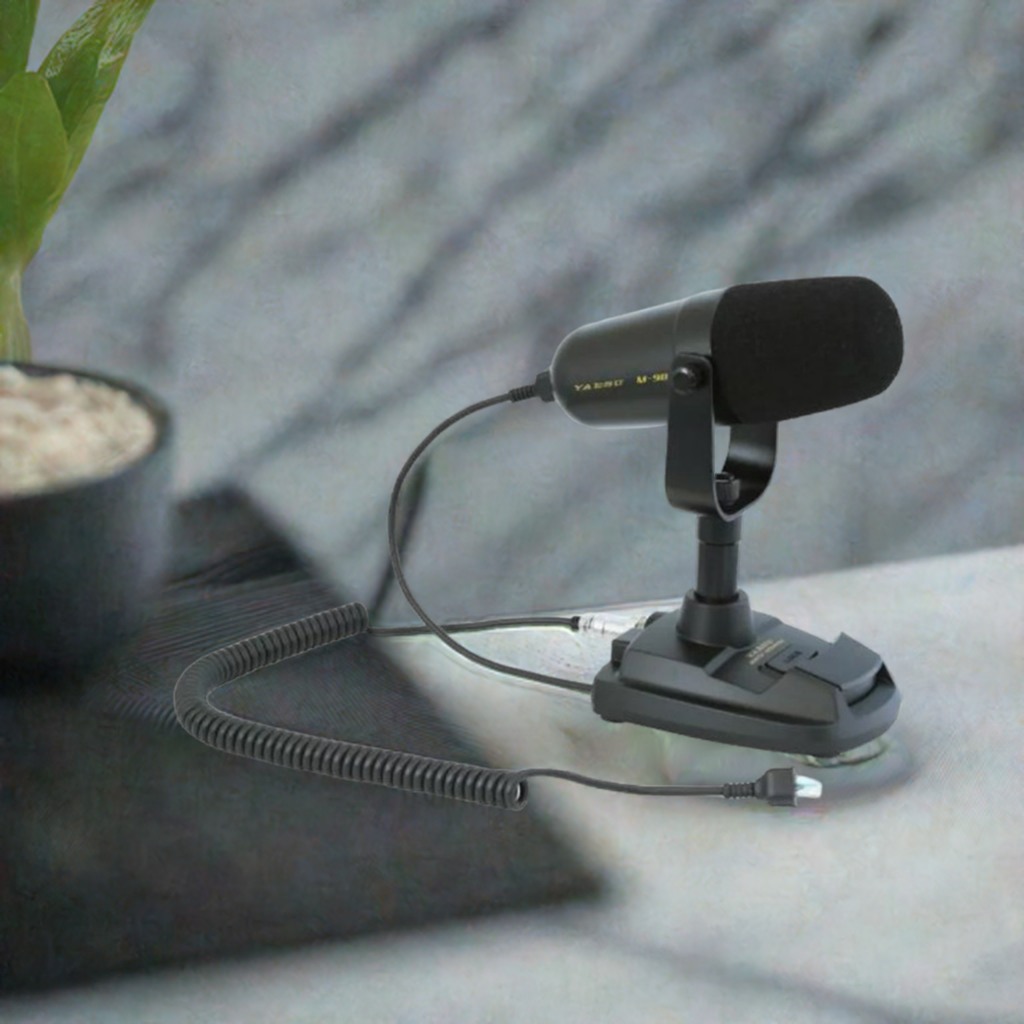 Yaesu M-90D Dynamic Desktop Microphone for HF Radios UK - Radioworld UK