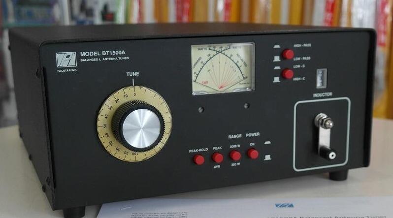 Second-hand Palstar BT1500 1.5 kW dual-roller balanced L antenna tuner ...