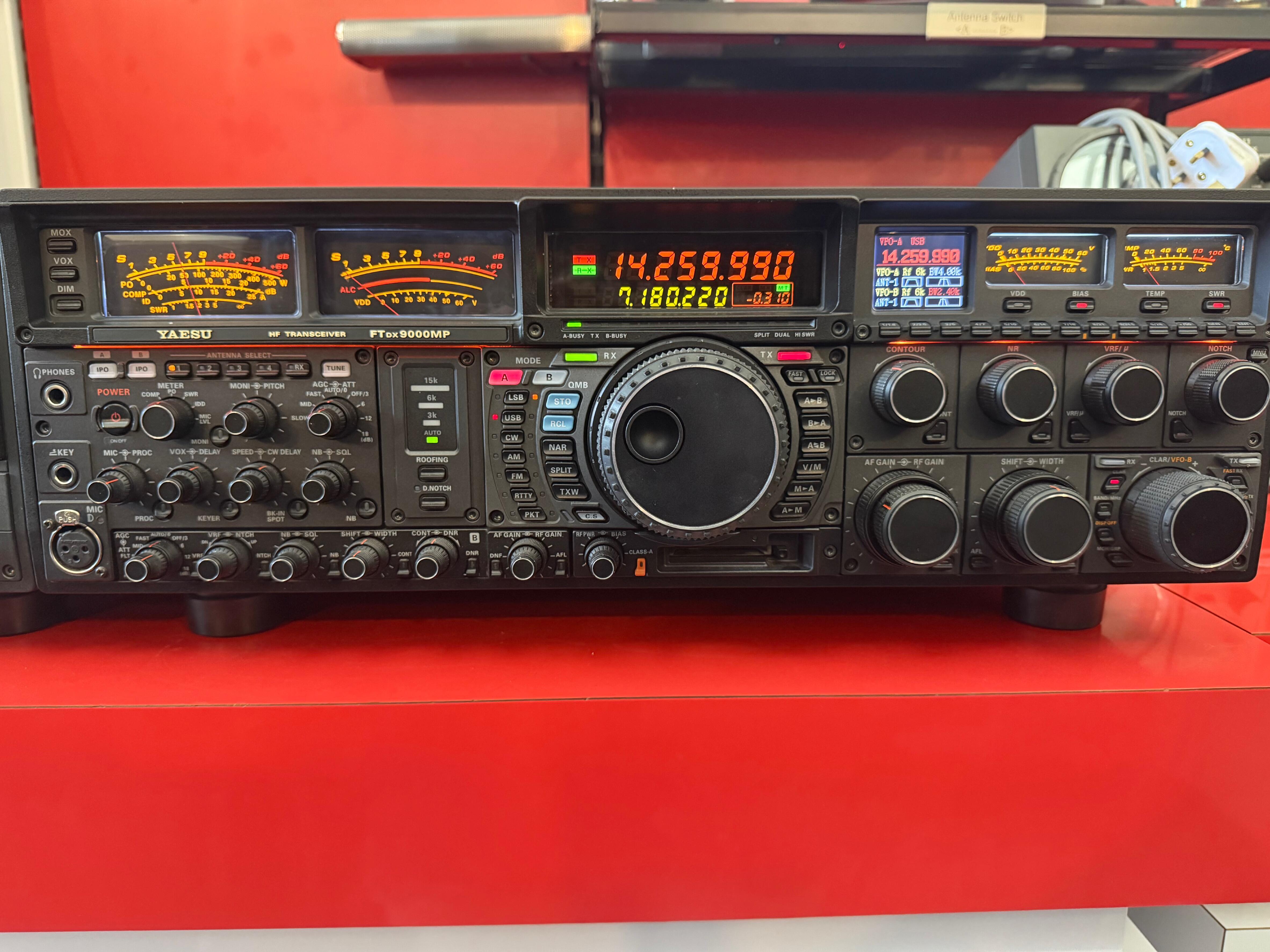 Second Hand Yaesu FTDX9000MP HF Transceiver – Radioworld UK