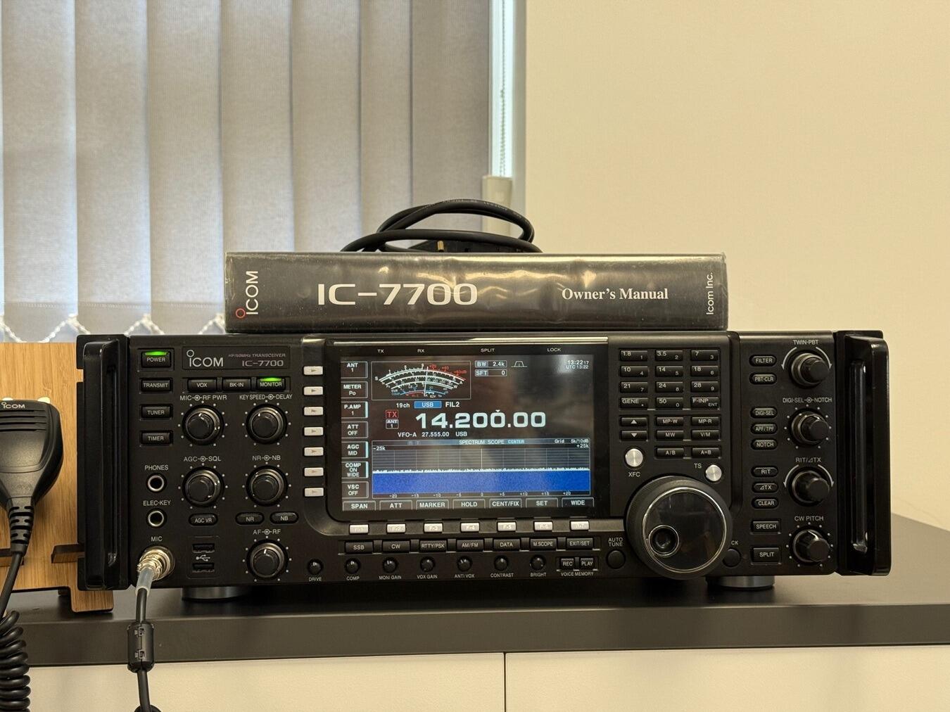 Second Hand Icom IC-7700 Base Station HF Transceiver | Radioworld UK
