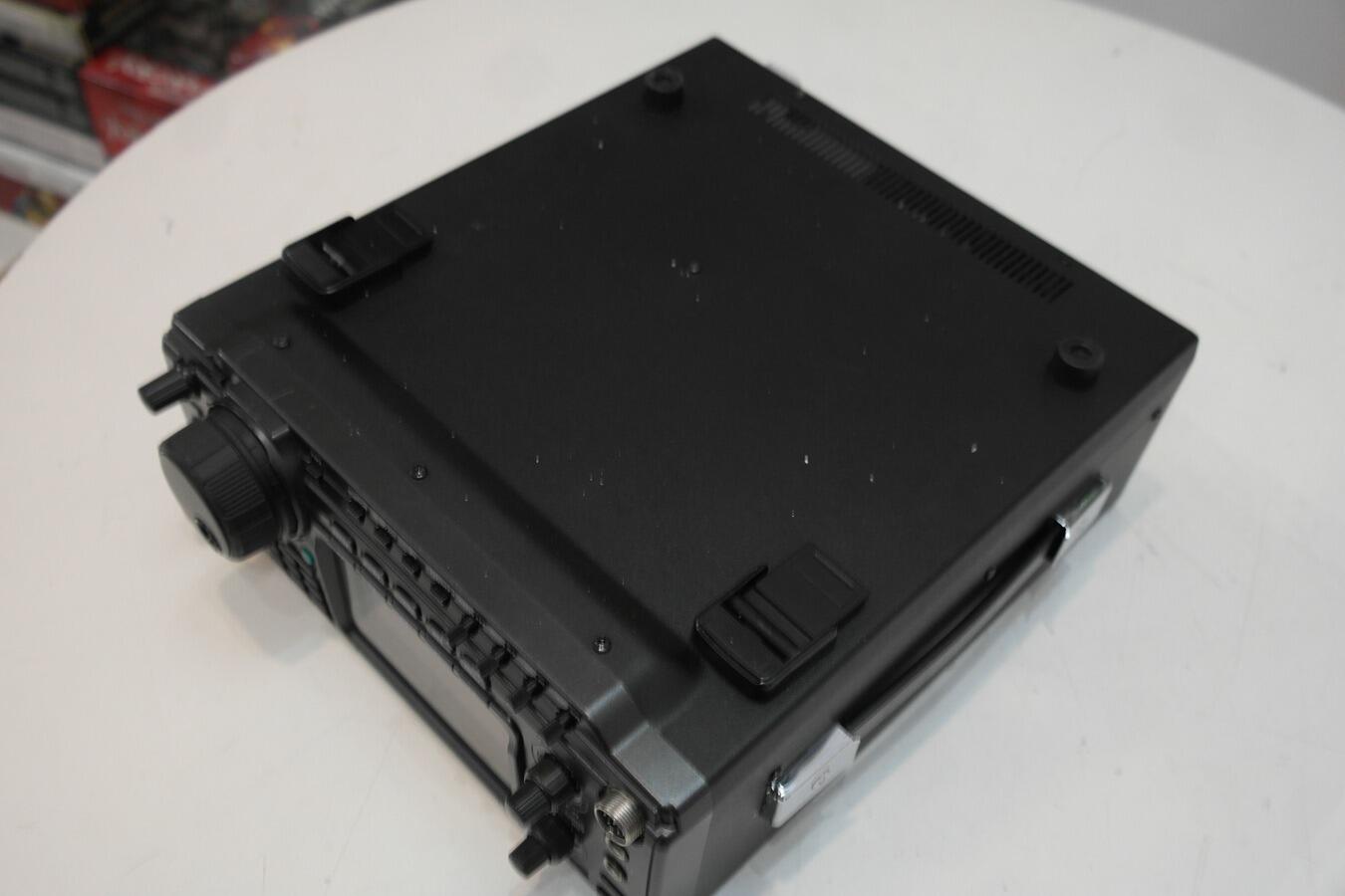 RESCUE RIGS Icom IC-7400 HF/6m/2m – Working | Radioworld UK