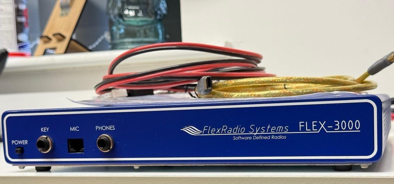 Second Hand Flex‑3000 Software Defined Radio with ATU – Radioworld UK