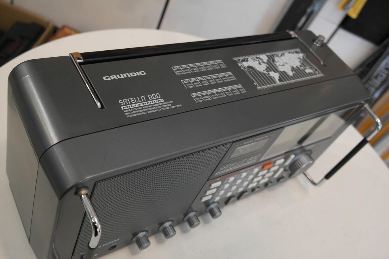 Second Hand Grundig Satellit 800 Millennium World Band Receiver ...