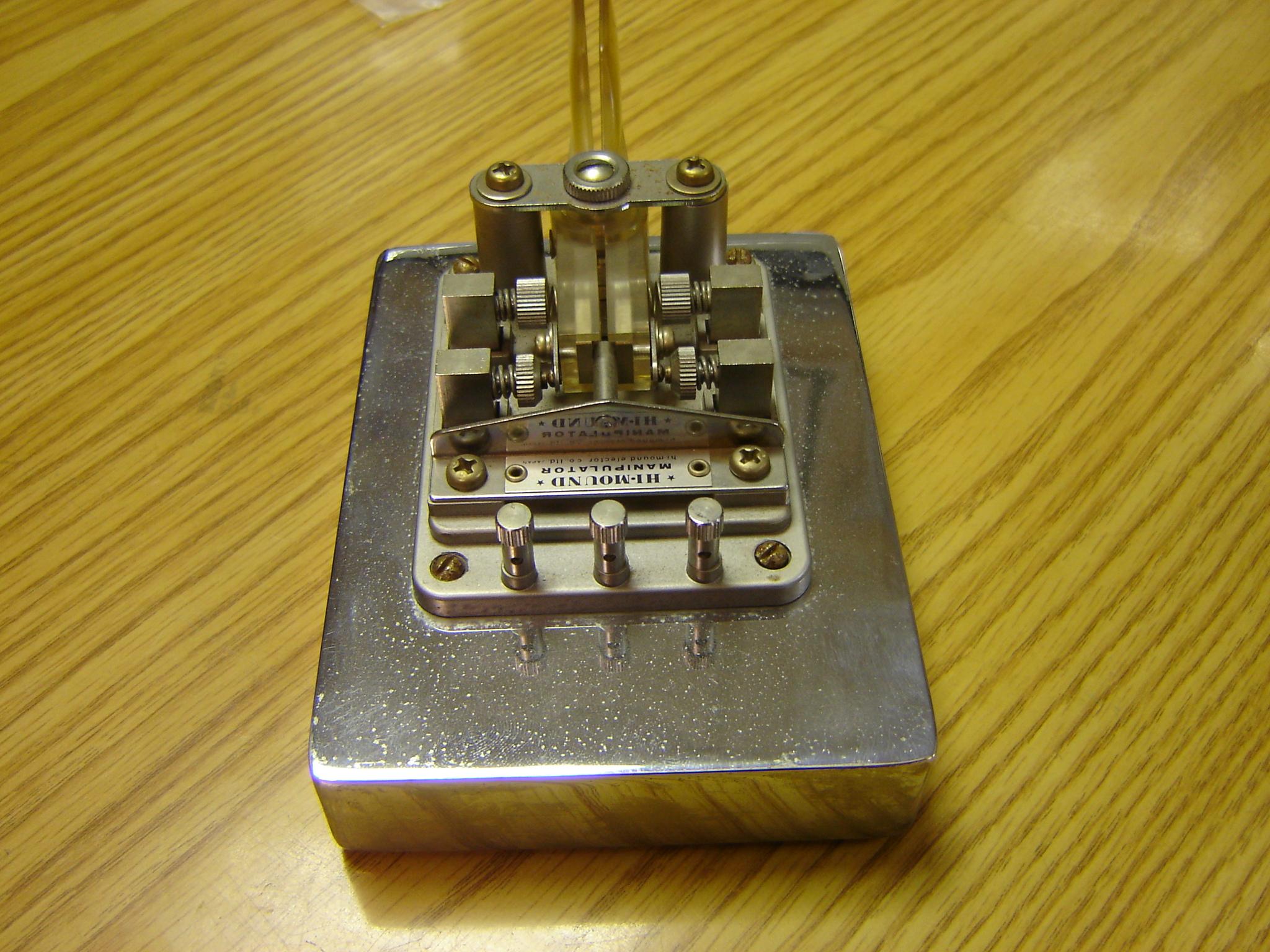 Second Hand Hi-Mound Manipulator Paddle Key with chrome base - r