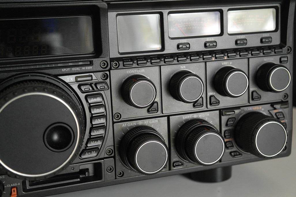 Second‑Hand Yaesu FTDX9000 Contest HF/50MHz Elite Transceiver ...