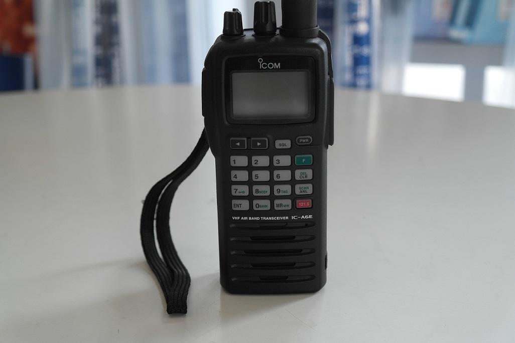 Second Hand Icom IC-A6 Handheld Air Band Transceiver with 8.33 kHz Steps - Radioworld UK 01922414796