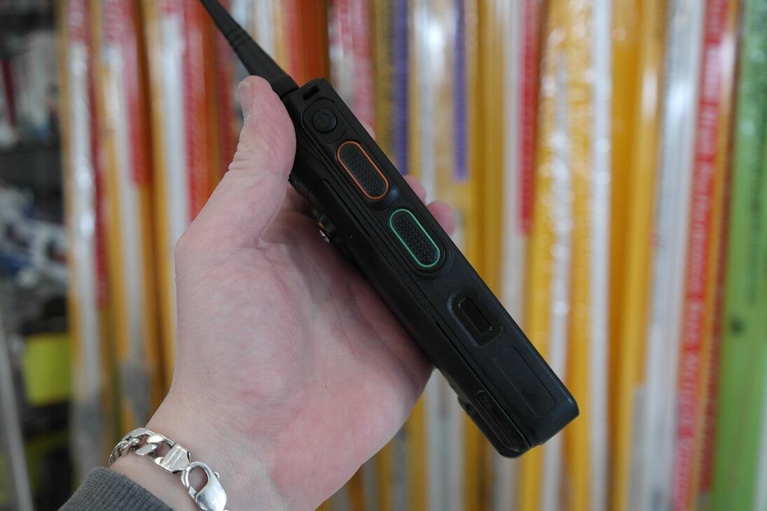 Second Hand RFinder B1 Dual Band DMR Network Handheld Radio - Radioworld UK