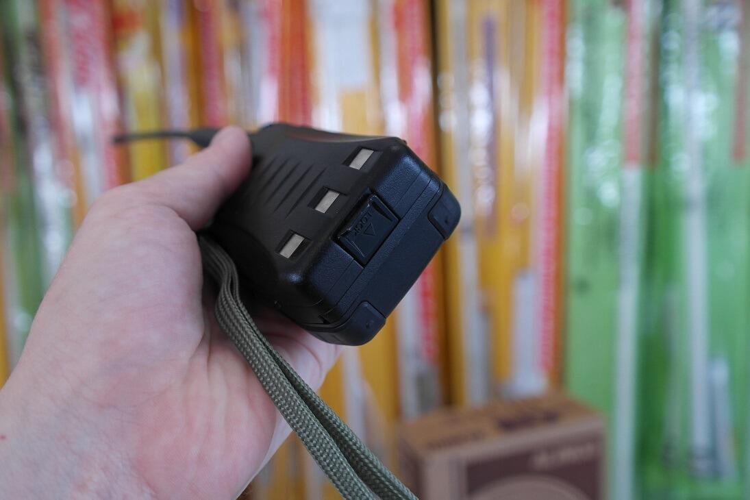 Second Hand Alinco DJ-X11 Handheld Multimode Receiver - Radioworld UK