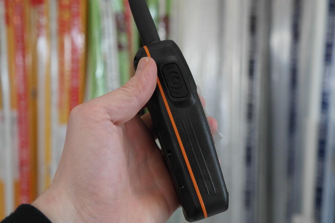 Second Hand Yaesu hx-300e floating marine transceiver - Radioworld UK