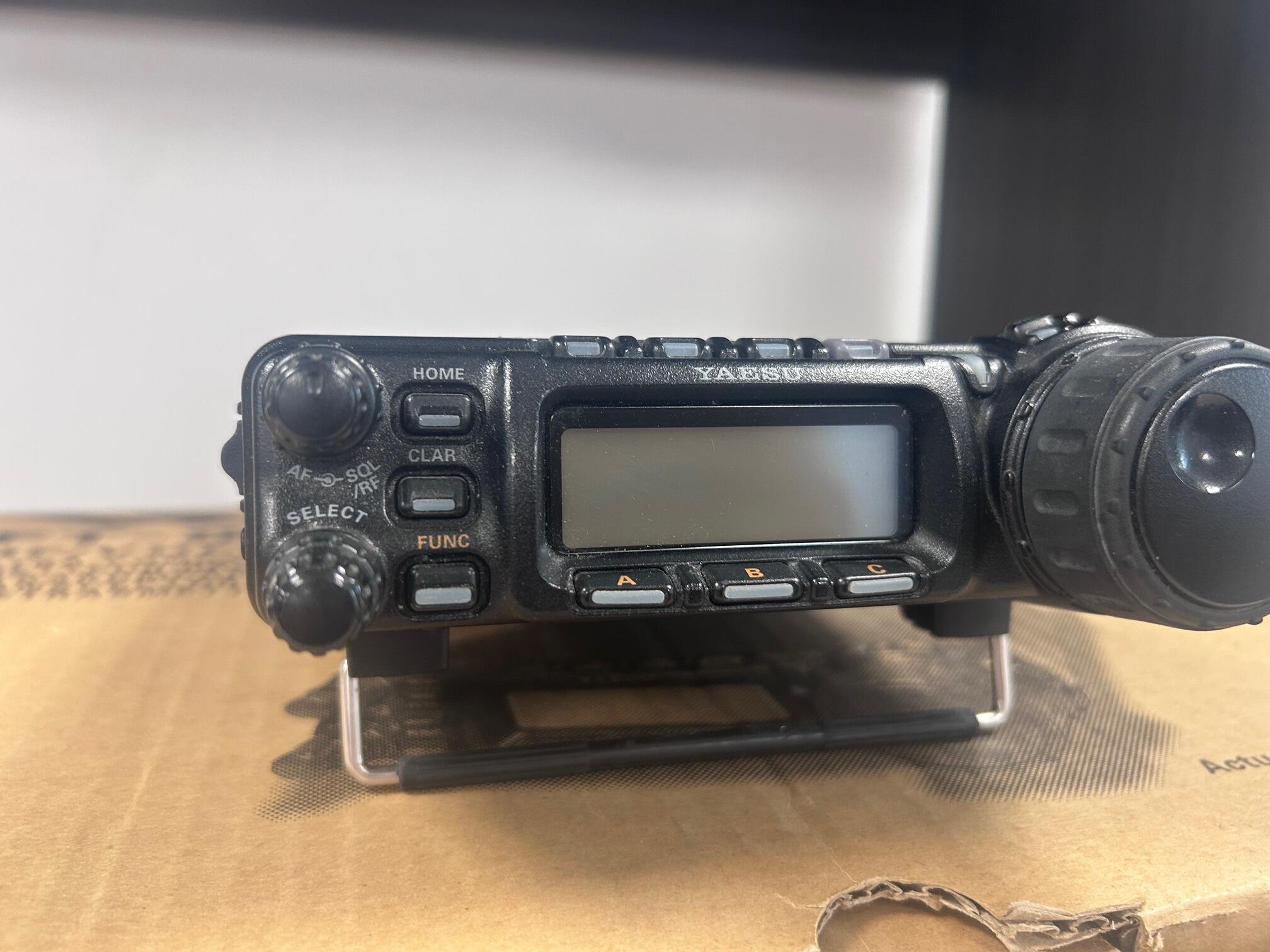 Second Hand Yaesu FT-857 Mobile Transceiver - S/N-6C5705**- Radioworld UK