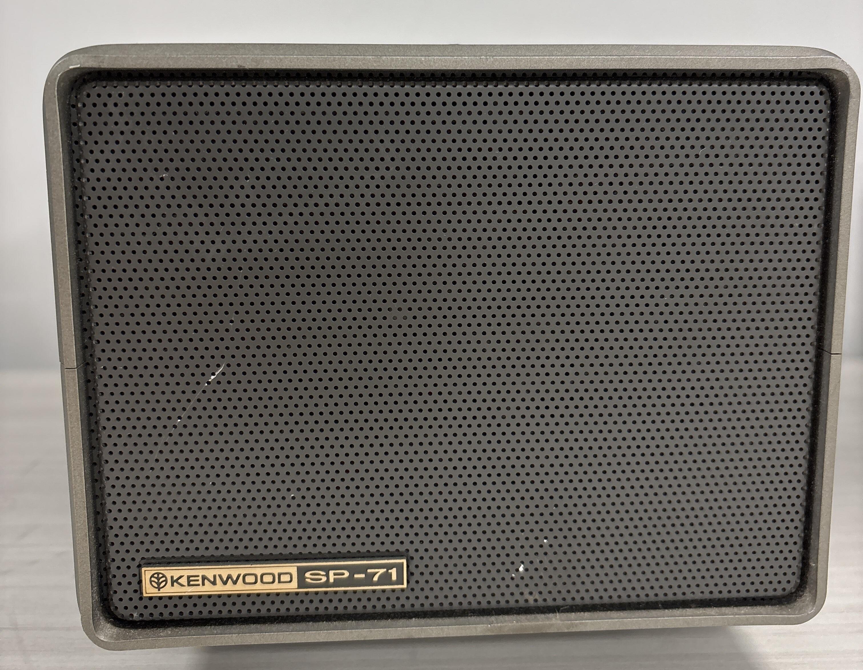 Second Hand Kenwood SP-71 base speaker matches the TS-780.