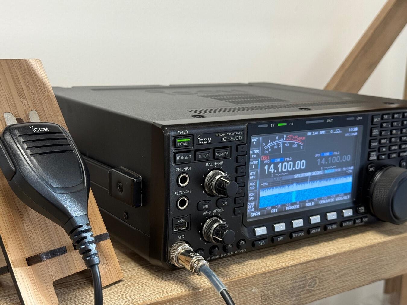 Second Hand Icom IC-7600 HF Base Transceiver with Band Scope – Used ...