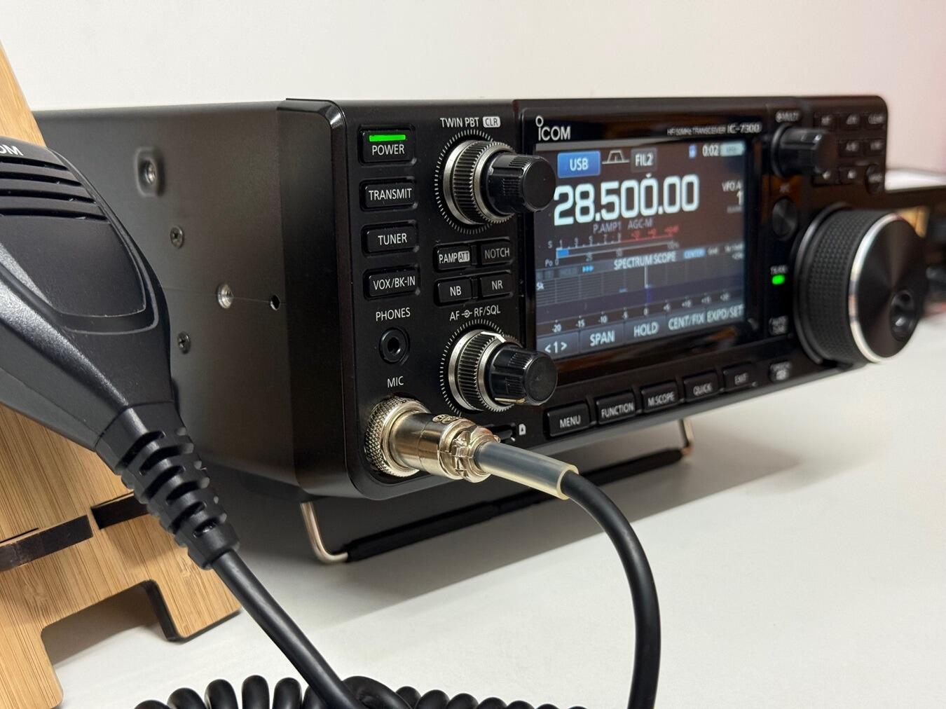 Second Hand Icom IC‑7300 HF/50MHz SDR Transceiver – Touch Screen, 100W ...