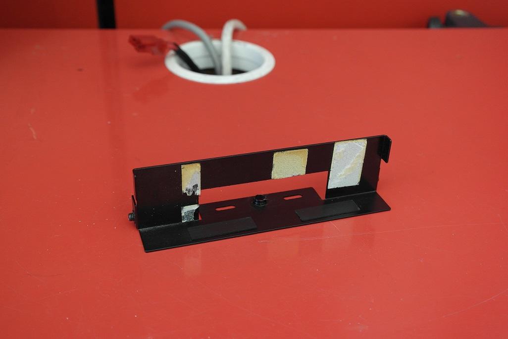 Second Hand Icom MB-58 Bracket for IC-E208, IC-207H - Radioworld UK