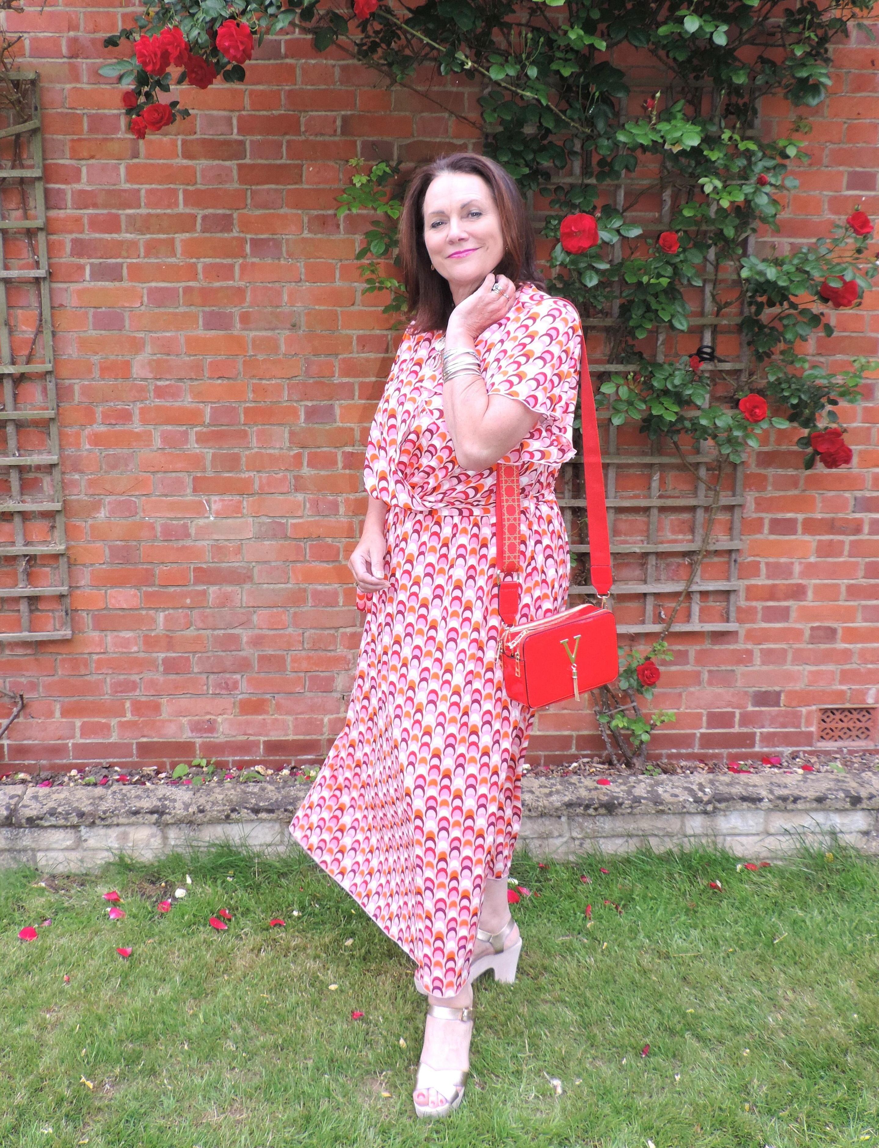 Perfect for a summer function and very striking
