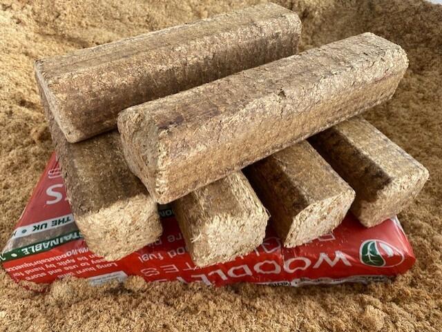 Full Pallet - 96pk Woodlets Briquettes