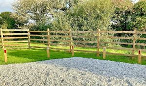 16" and 22" Easy Install Timber Reflective Verge Posts