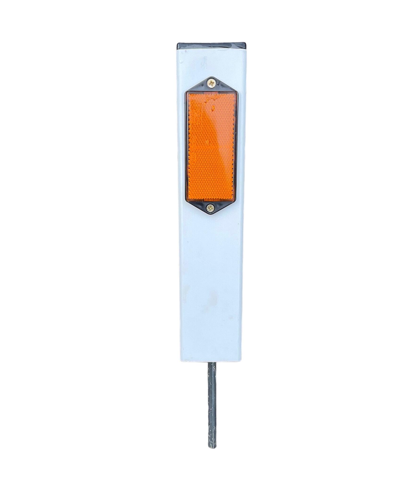 White PVC Covered Reflective Verge Post
