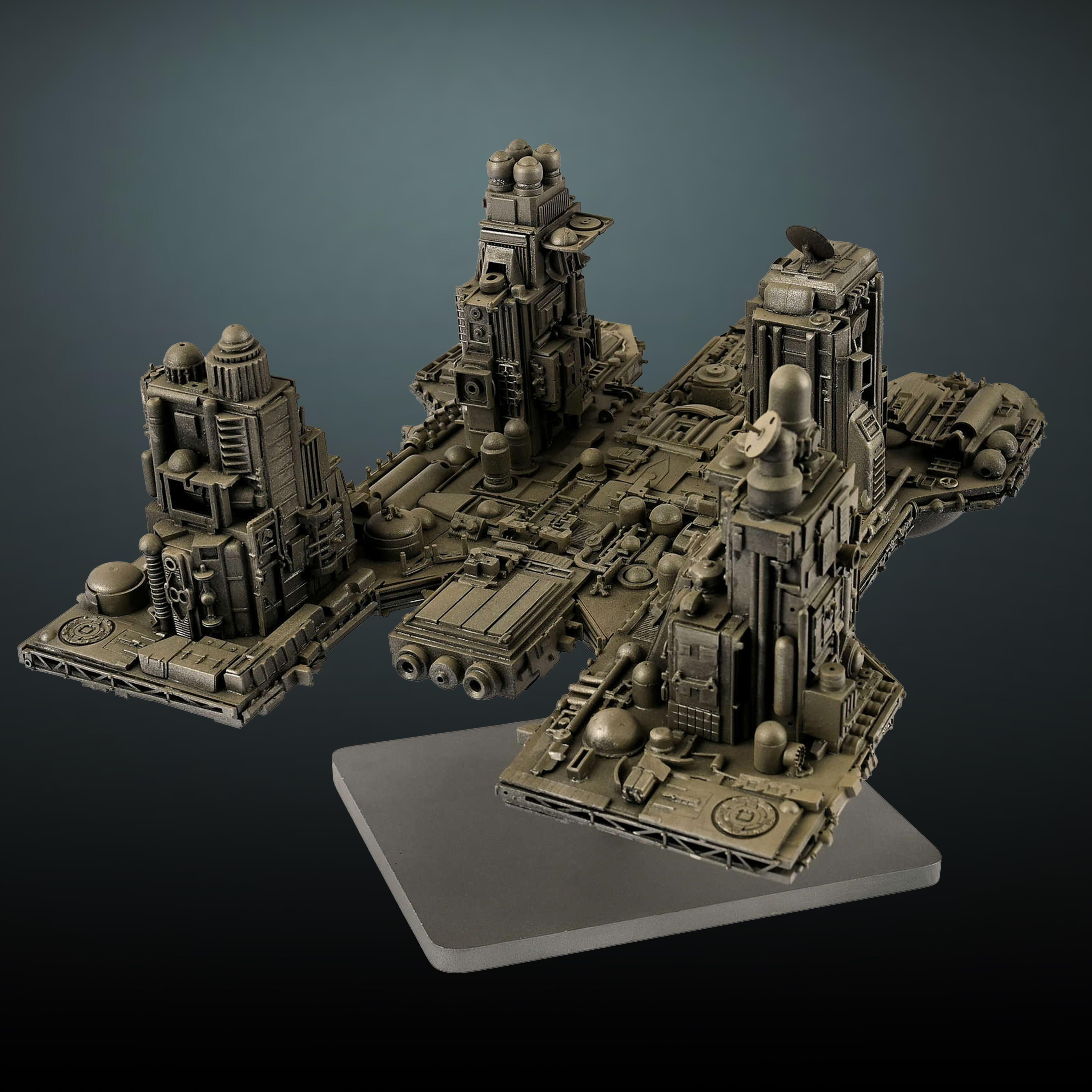Alien - Scratch-Built Replica Model of the USCSS Nostromo with Oil Refinery