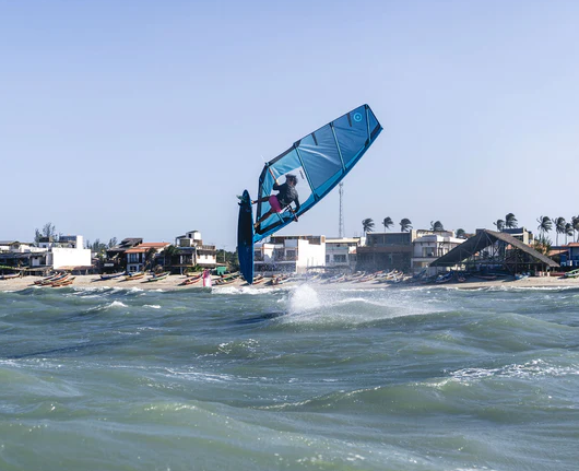 Neil Pryde Combat 4 batten wave sail in Pro Fuse, HD and Regular ...