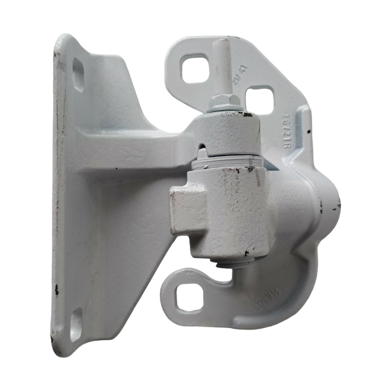 Genuine Mercedes Actros Antos Arocs RH OS Lower door hinge A9607220344